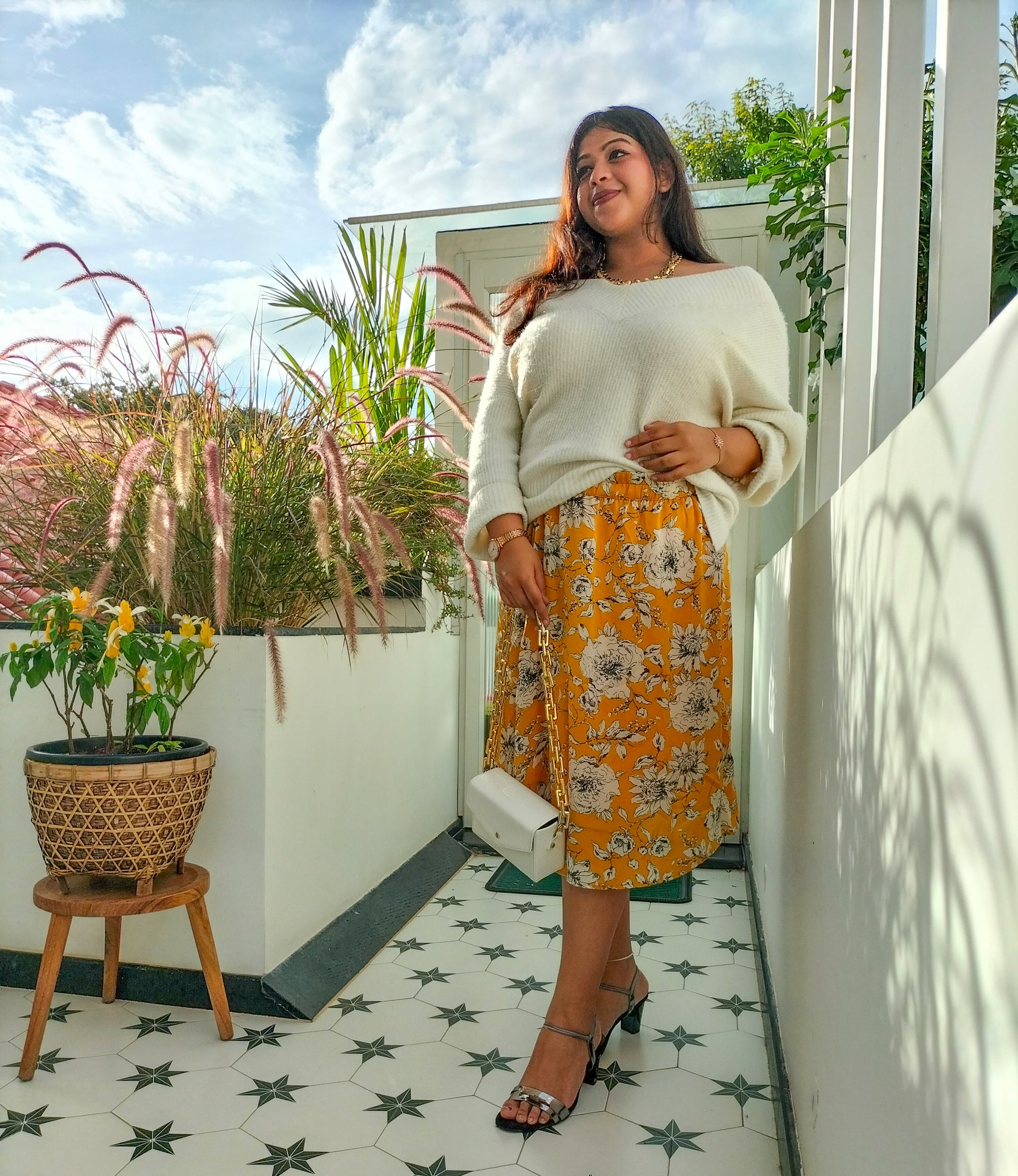 About Us – The Pink Moon